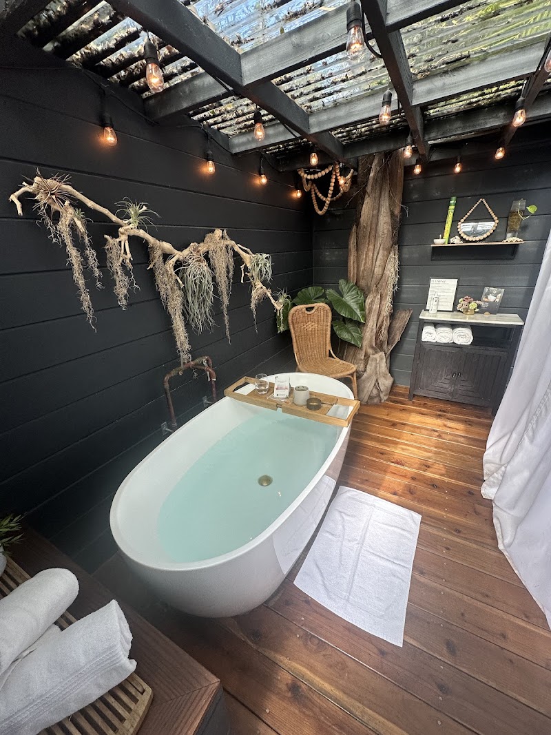 Four Moons Spa – Encinitas Directory