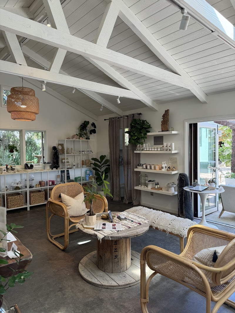 Four Moons Spa – Encinitas Directory